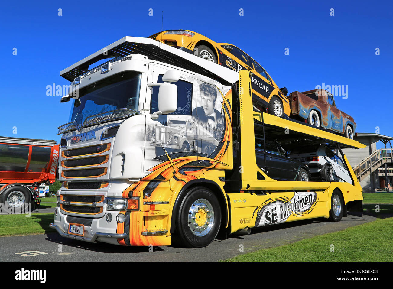 ALAHARMA, FINLAND - AUGUST 7, 2015: Customized Scania R620 V8 car carrier with airbrush artwork ...