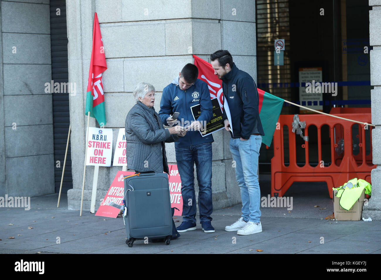 Irish workers rail hi-res stock photography and images - Alamy