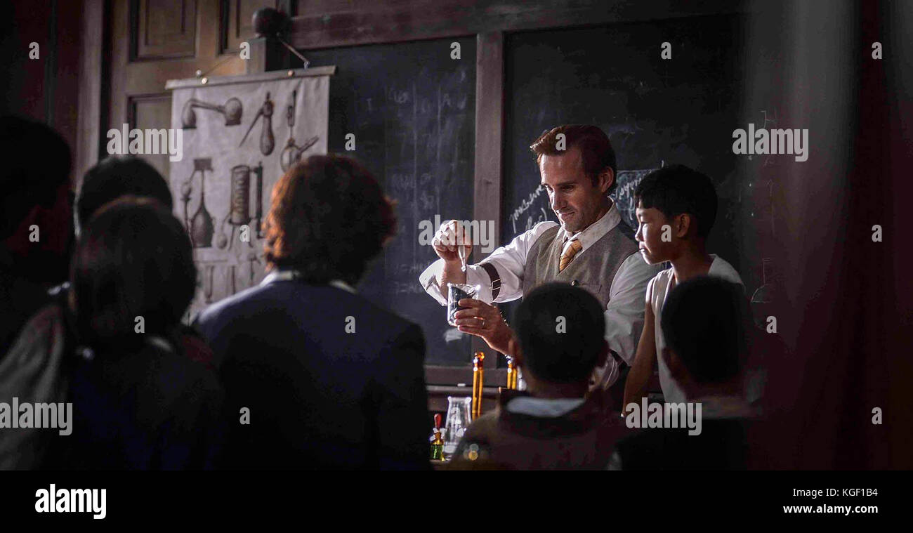 ON WINGS OF EAGLES, Joseph Fiennes (center), 2016. © Archstone ...