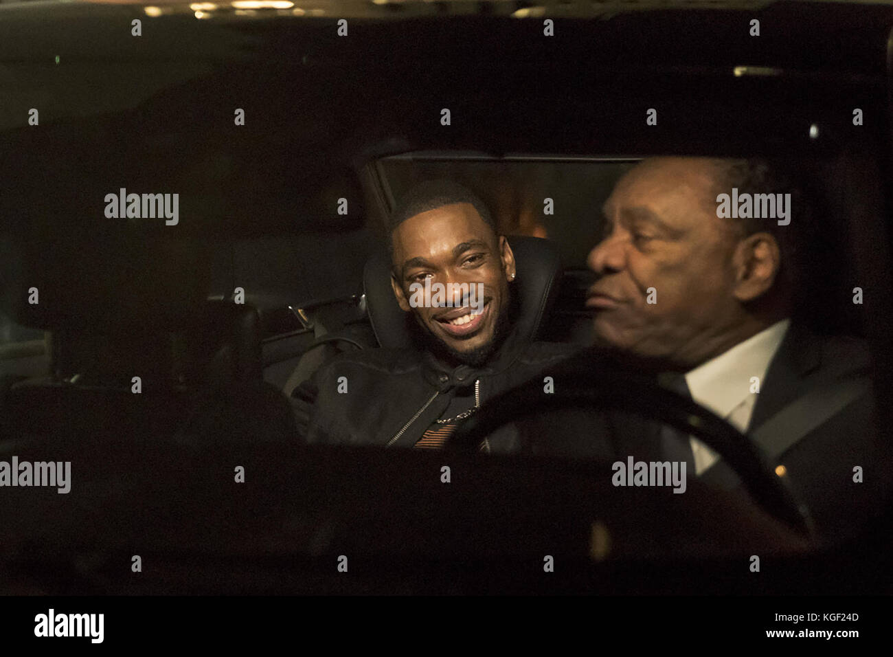 WHITE FAMOUS, l-r: Jay Pharoah, John Witherspoon in 'Pilot' (Season 1 ...