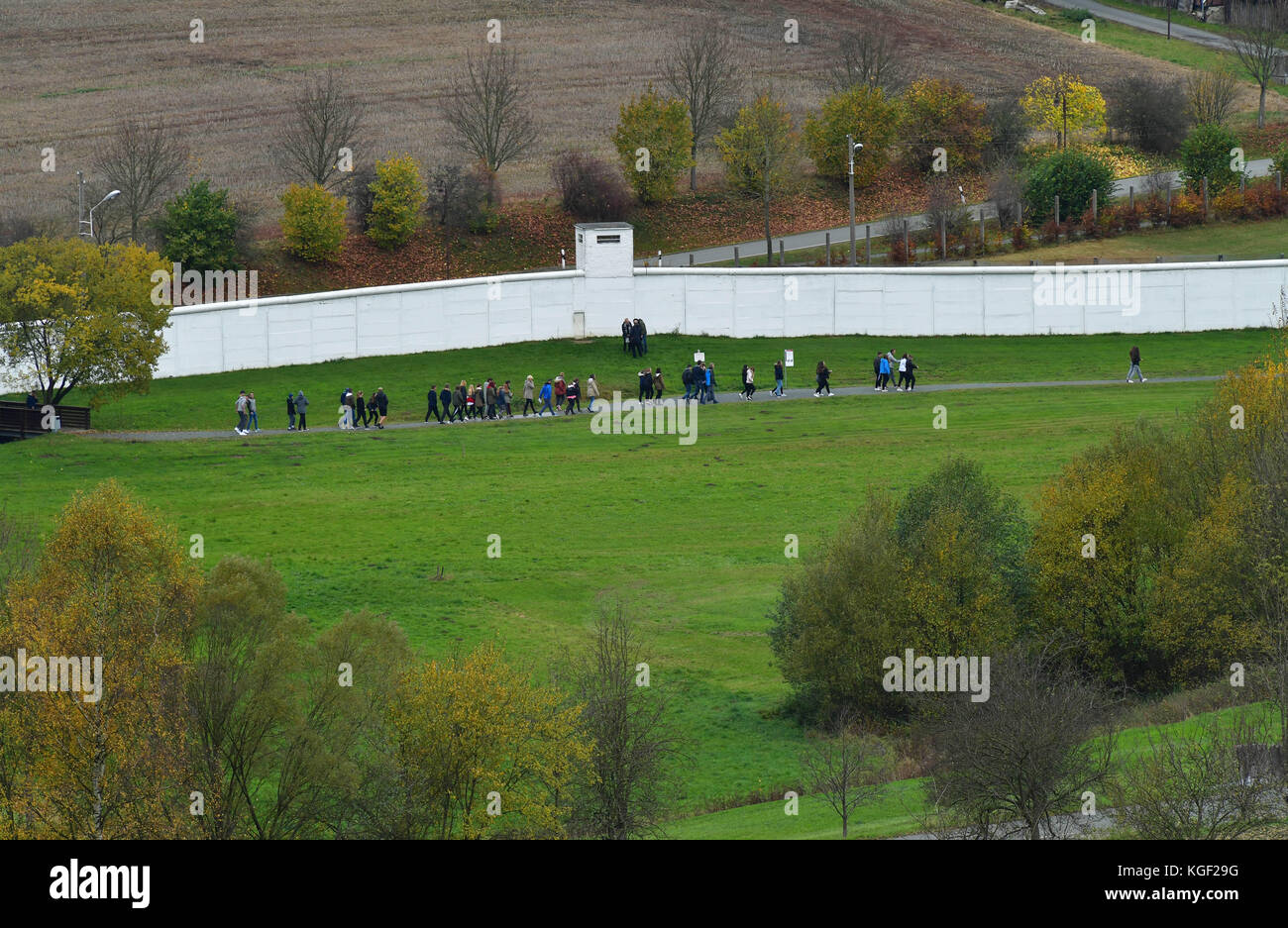 Moedlareuth, Germany. 23rd Oct, 2017. The former border between East ...