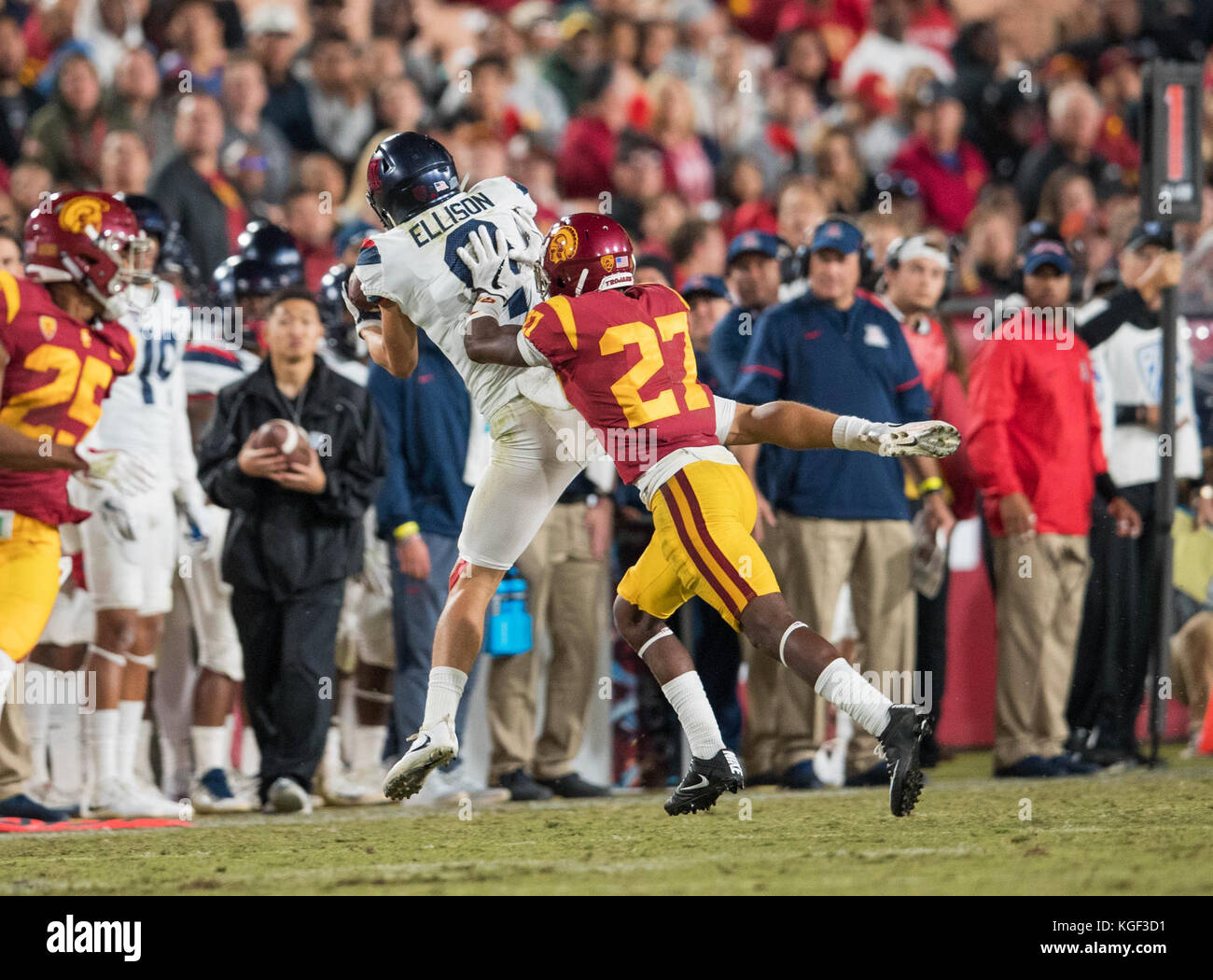 Los Angeles, CA, USA. 04th Nov, 2017. Arizona slot receiver (9) Tony ...