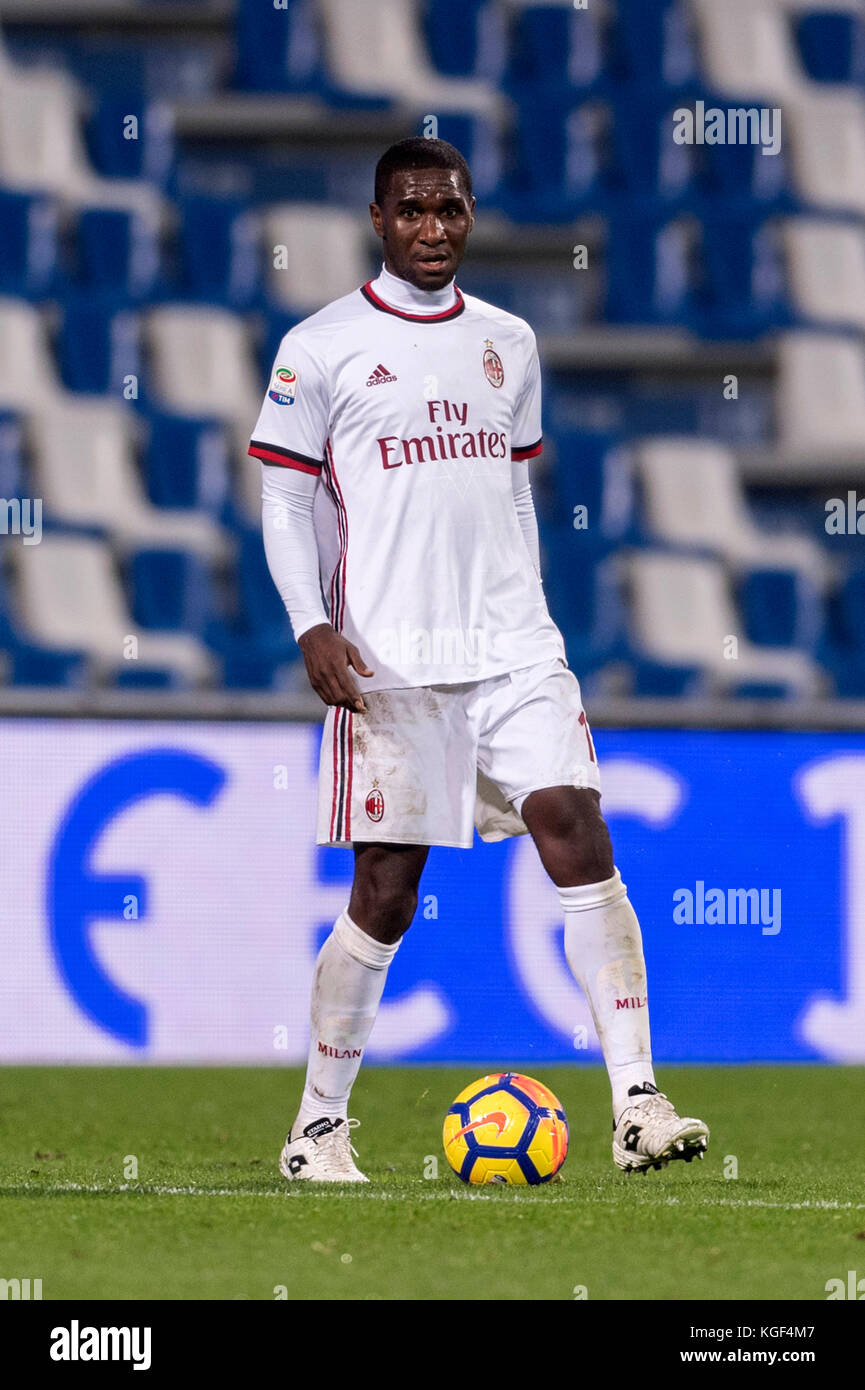 Reggio Emilia, Italy. 5th Nov, 2017. Cristian Zapata (Milan) Football ...