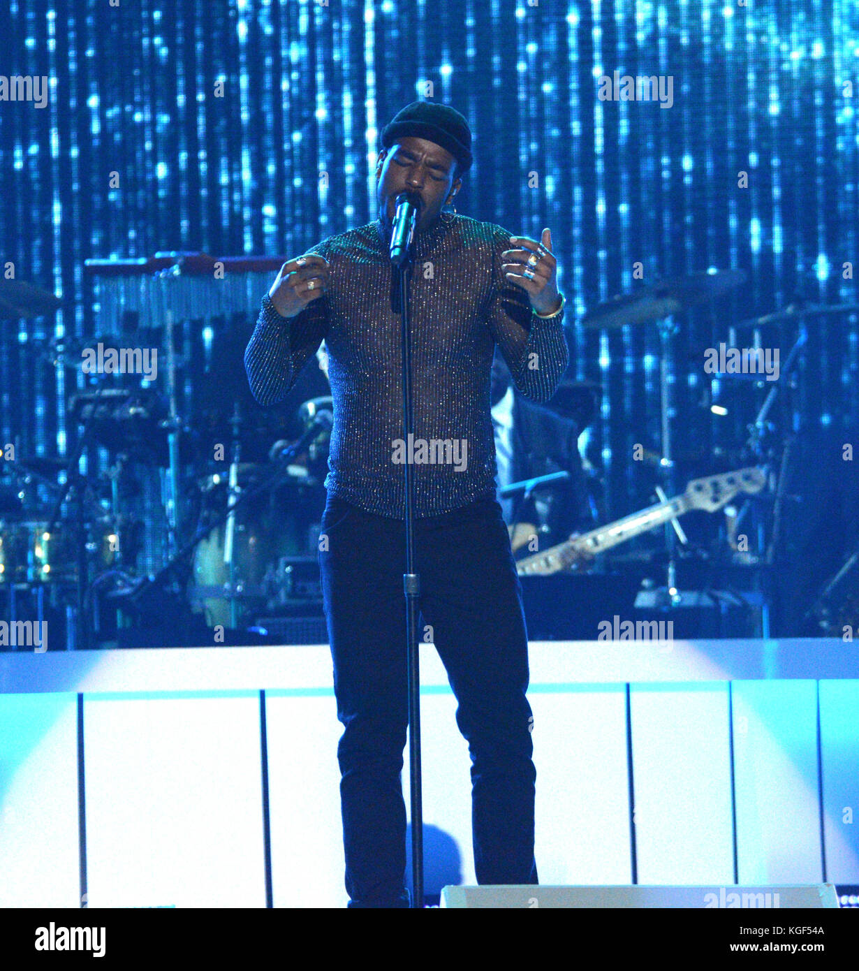 Las Vegas, Nevada, USA. 6th Nov, 2017. Singer Luke James performs at ...