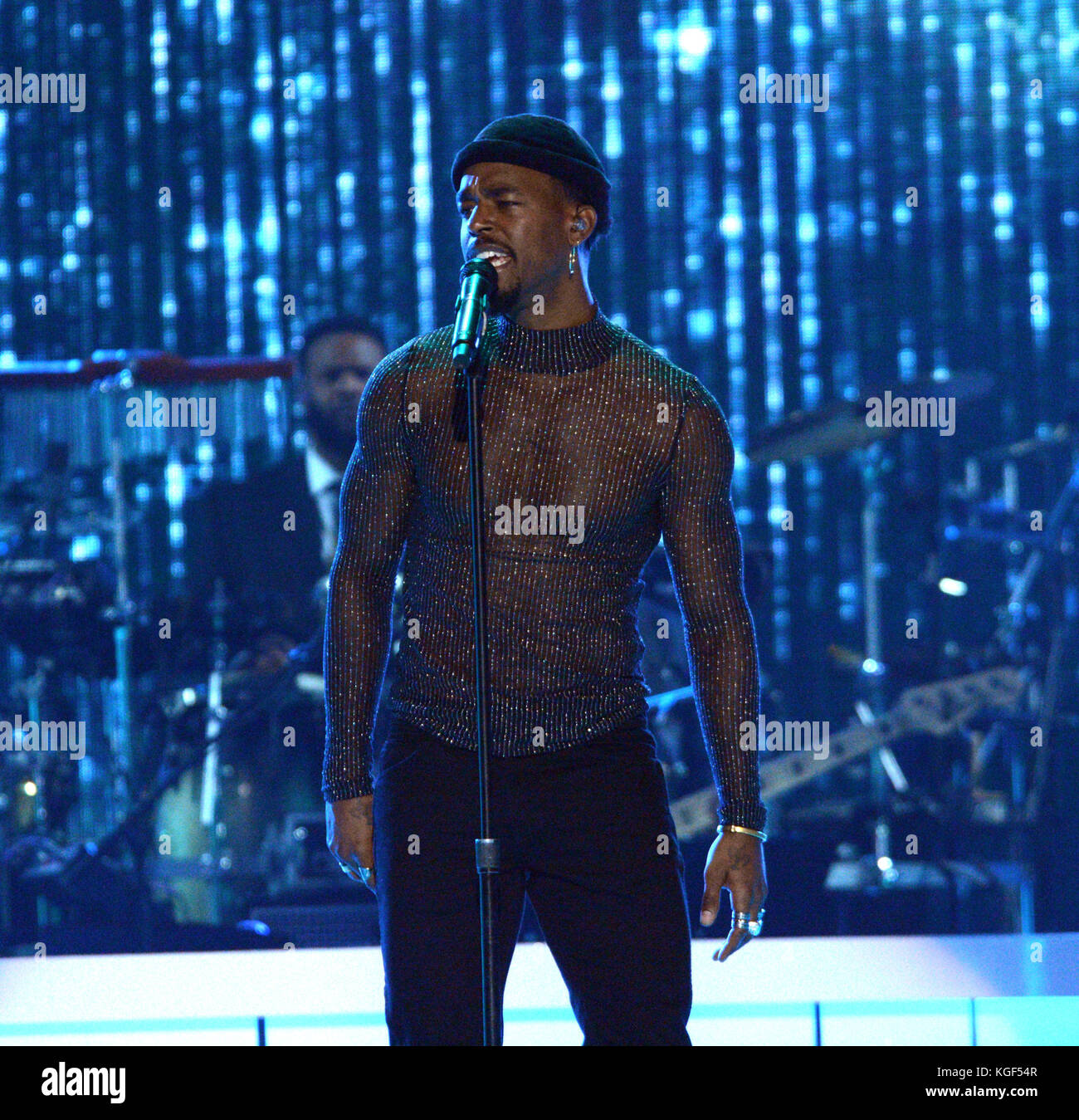 Las Vegas, Nevada, USA. 6th Nov, 2017. Singer Luke James performs at ...