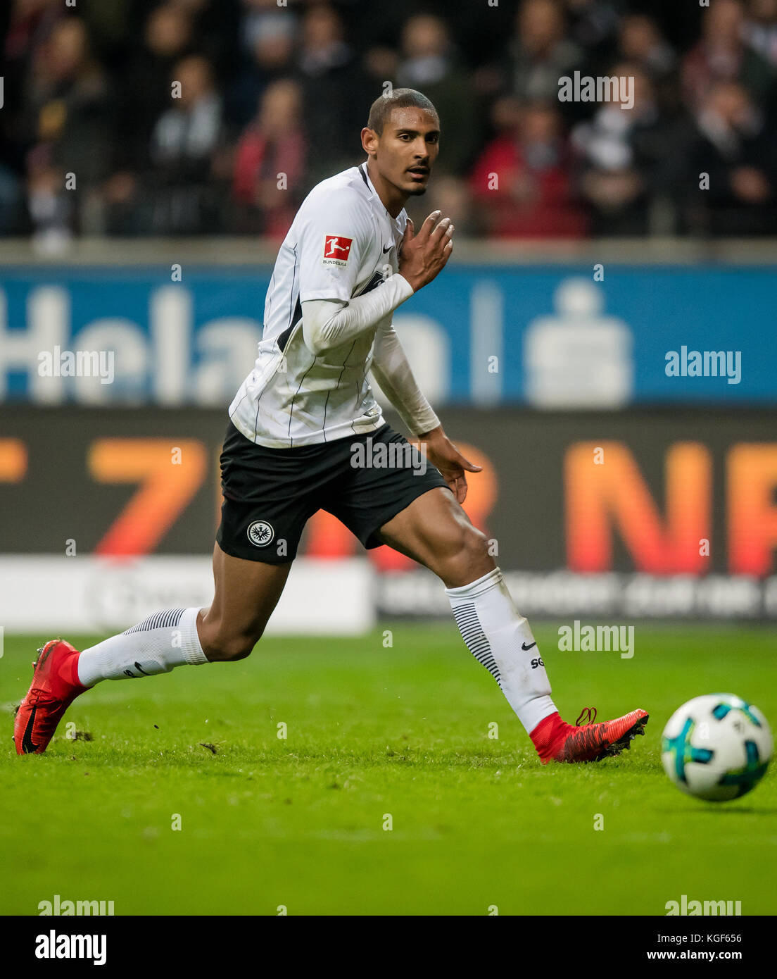 Frankfurt, Germany. 3rd Nov, 2017. Frankfurt's Sebastien Haller in ...