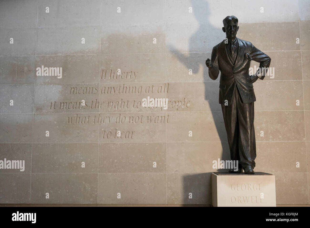 London, UK. 7 November 2017. A statue of author George Orwell is ...