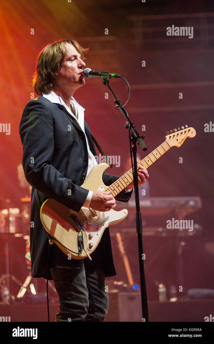 Fry guitarist hi-res stock photography and images - Alamy