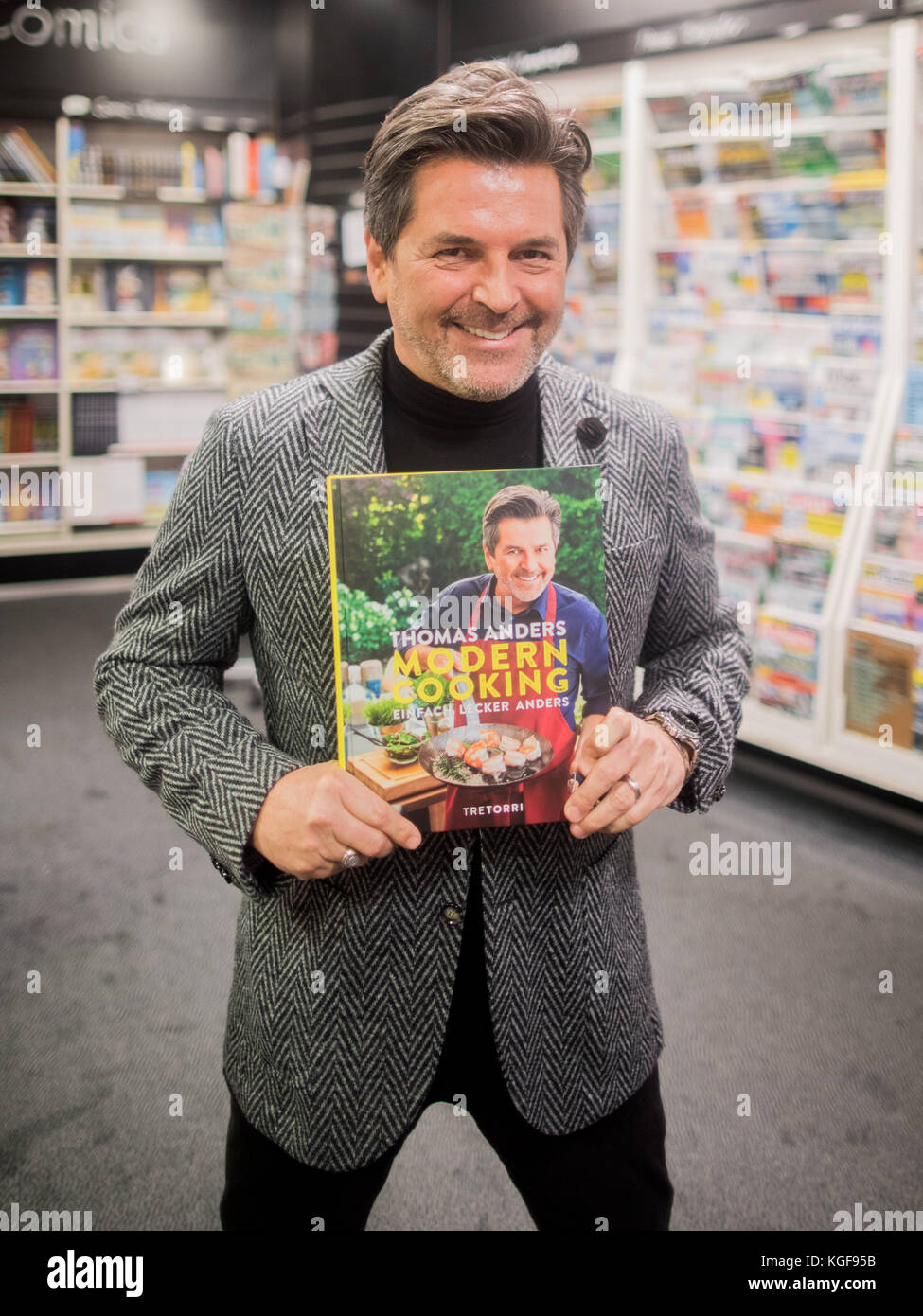 Cologne, Germany. 7th Nov, 2017. Former Modern Talking singer Thomas ...