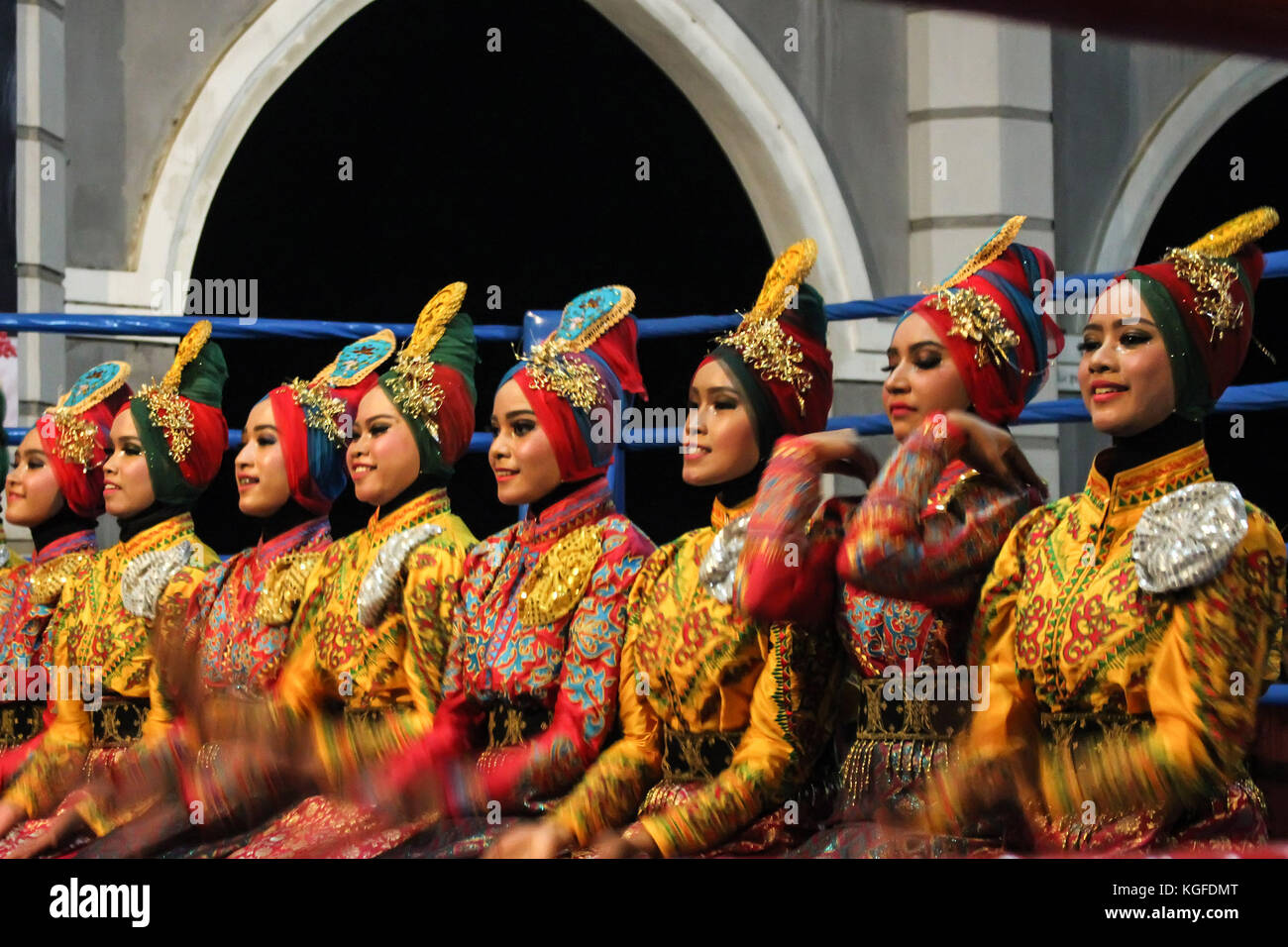 Lhokseumawe, Aceh, Indonesia. 7th Nov, 2017. Students in Aceh seen ...