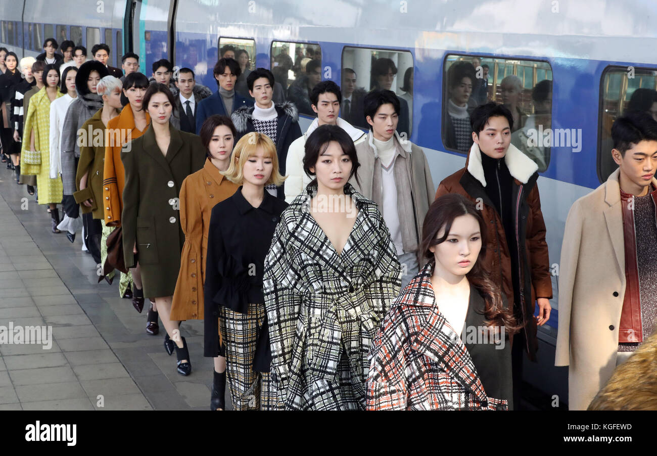 08th Nov, 2017. Fashion show at railway station Models parade at a ...