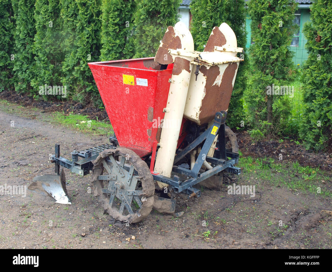 Two wheel tractor hi-res stock photography and images - Alamy