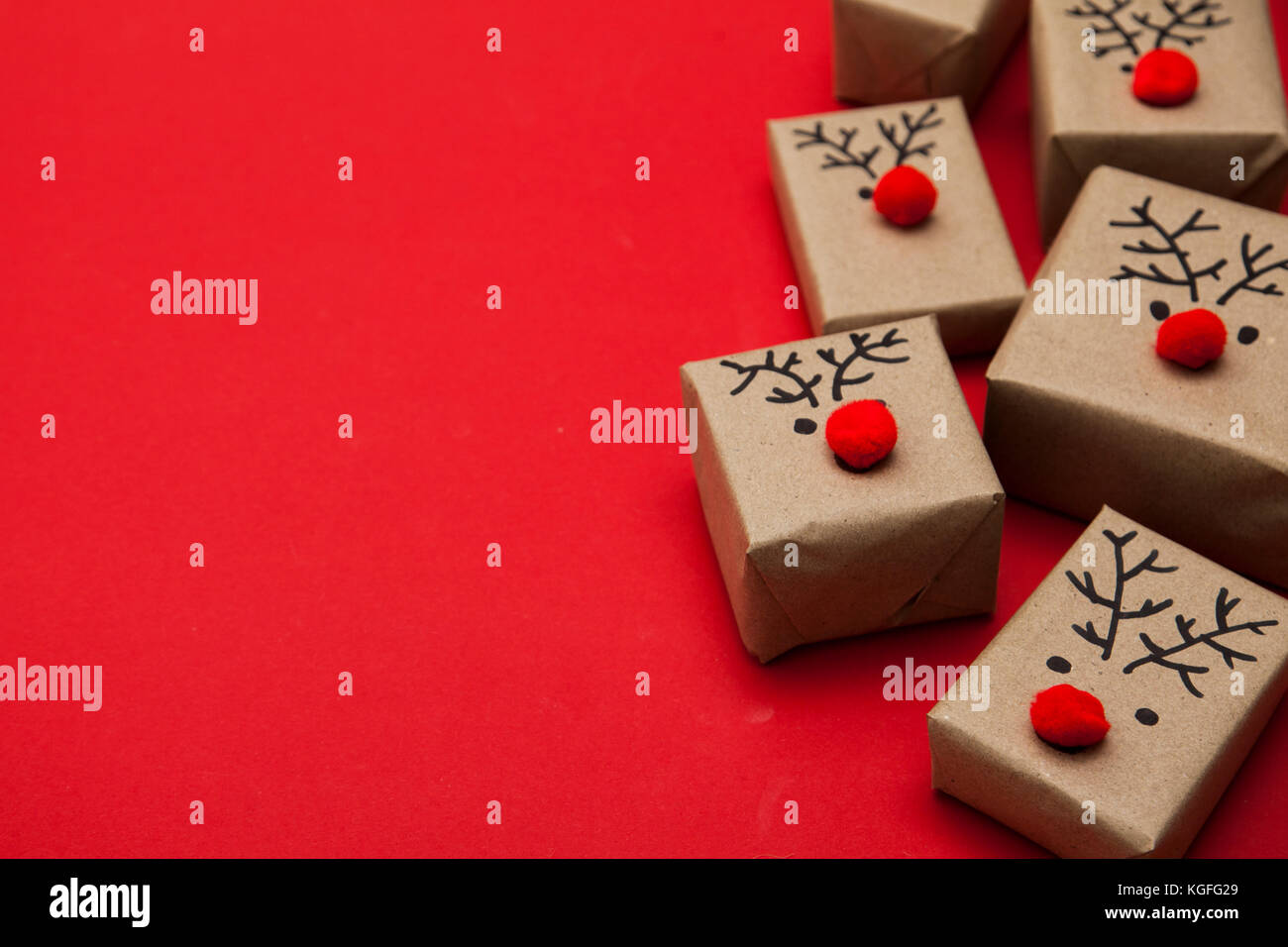 Reindeer gift boxes celebration hi-res stock photography and images - Alamy