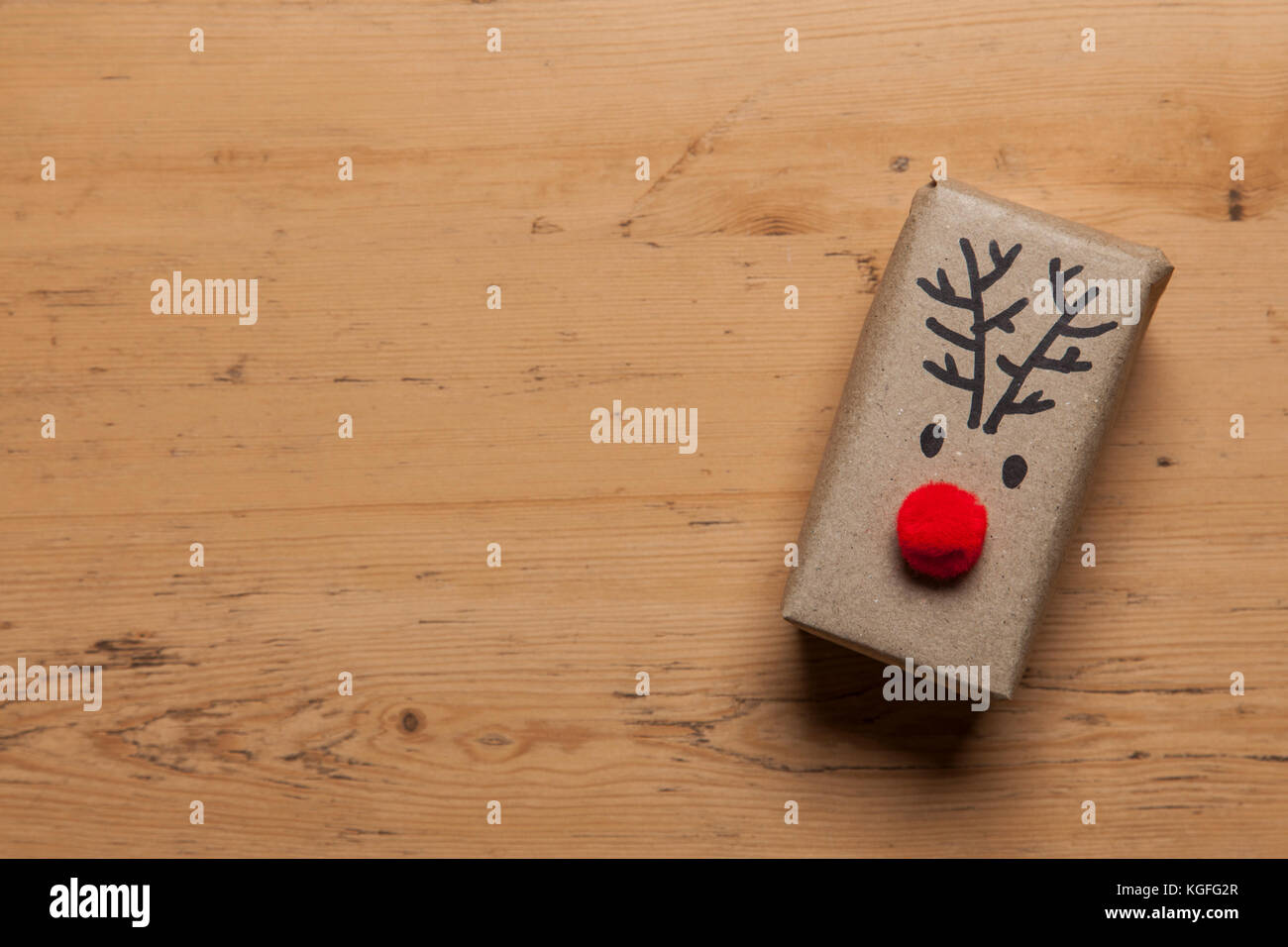 Reindeer gift boxes celebration hi-res stock photography and images - Alamy