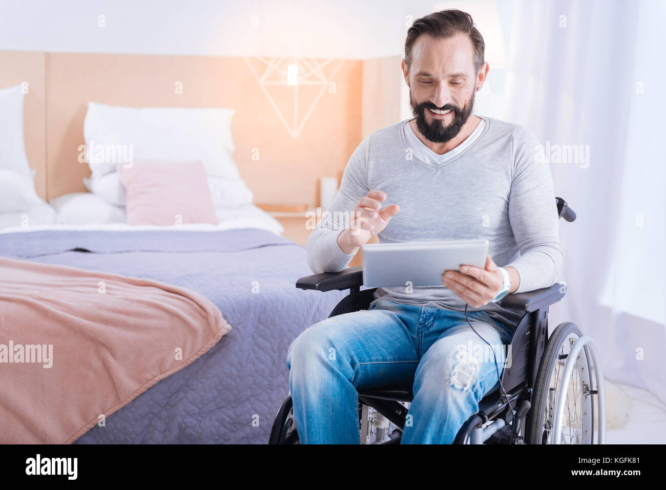 Crippled hi-res stock photography and images - Alamy