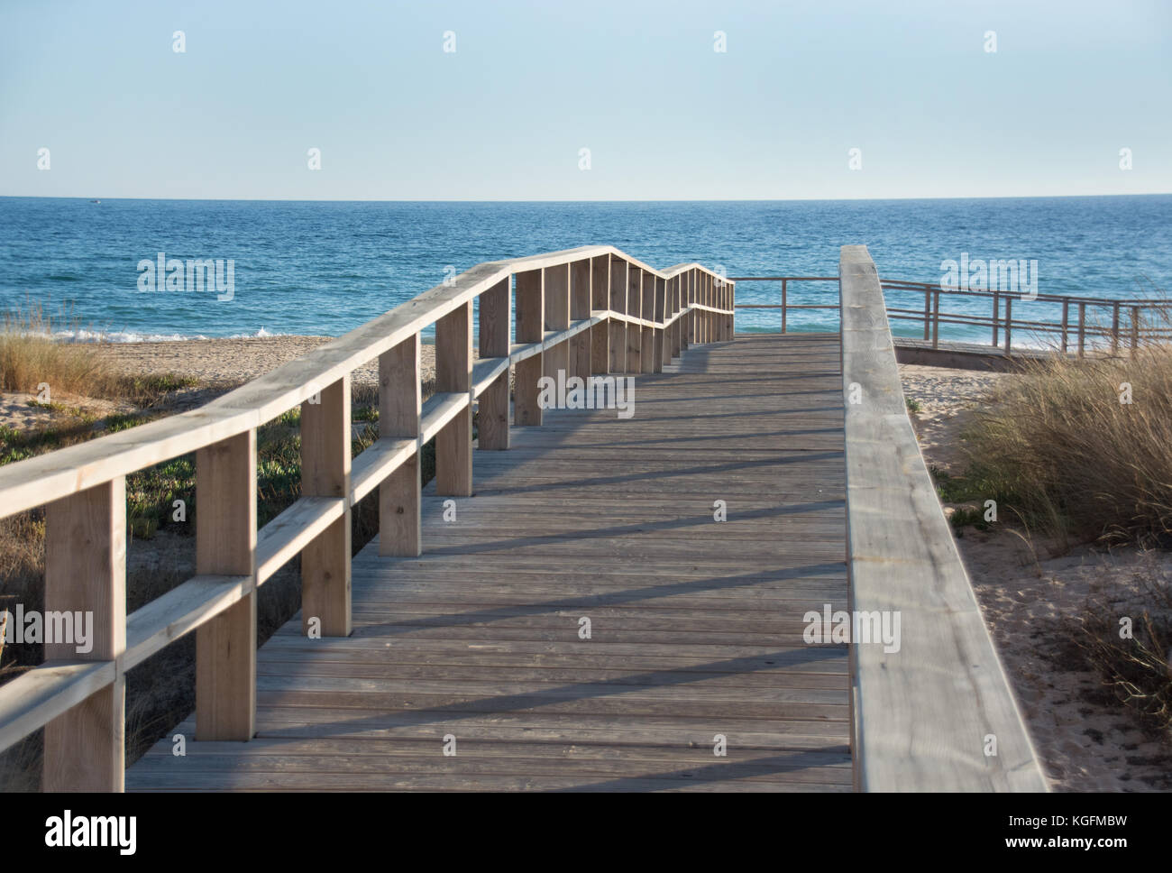 Alvor boardwalk hi-res stock photography and images - Alamy
