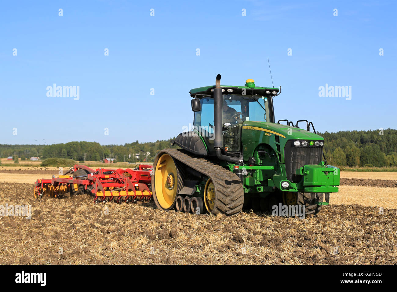 Tracked tractor hi-res stock photography and images - Alamy
