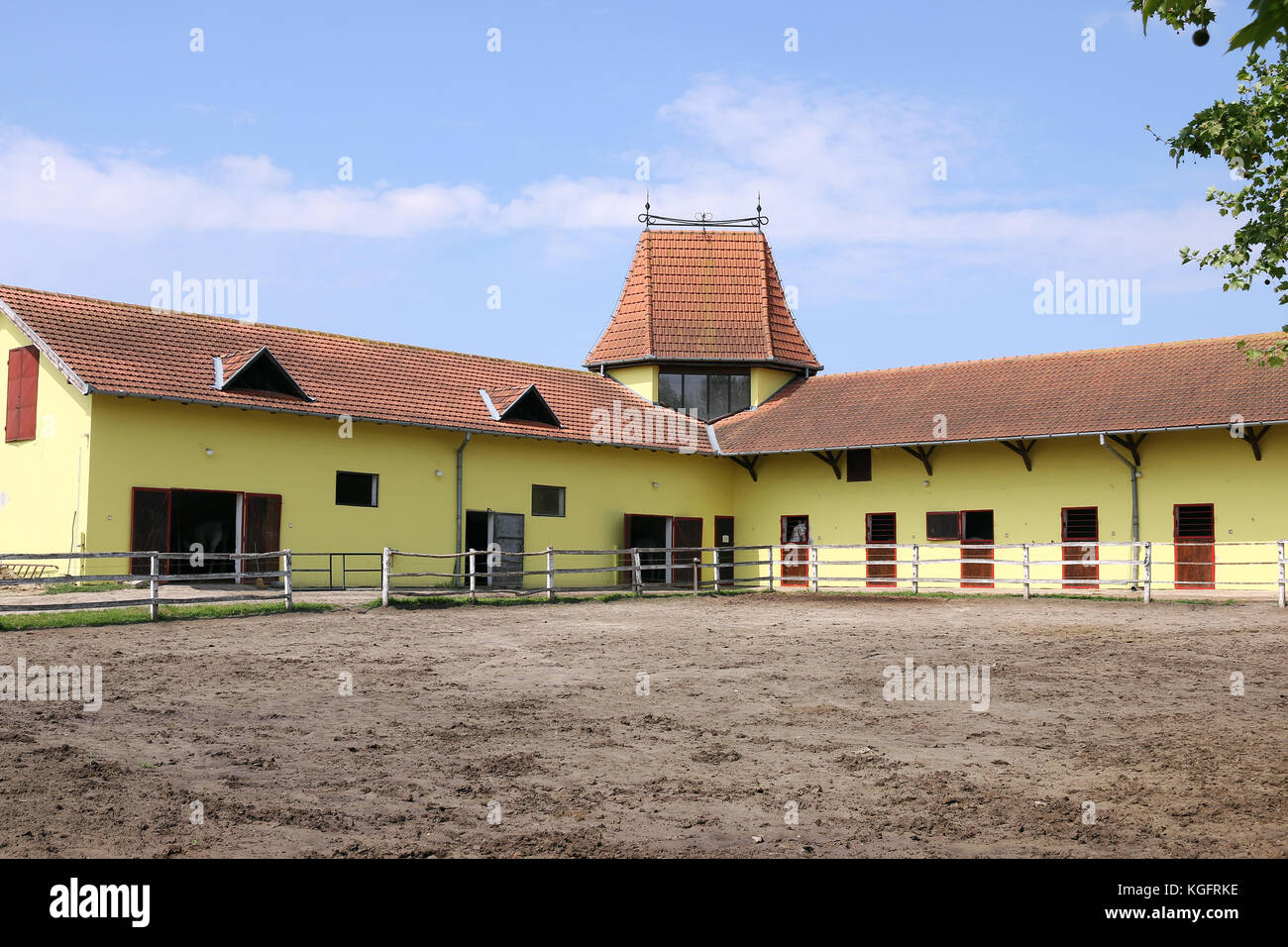 ranch with horse stable Stock Photo - Alamy
