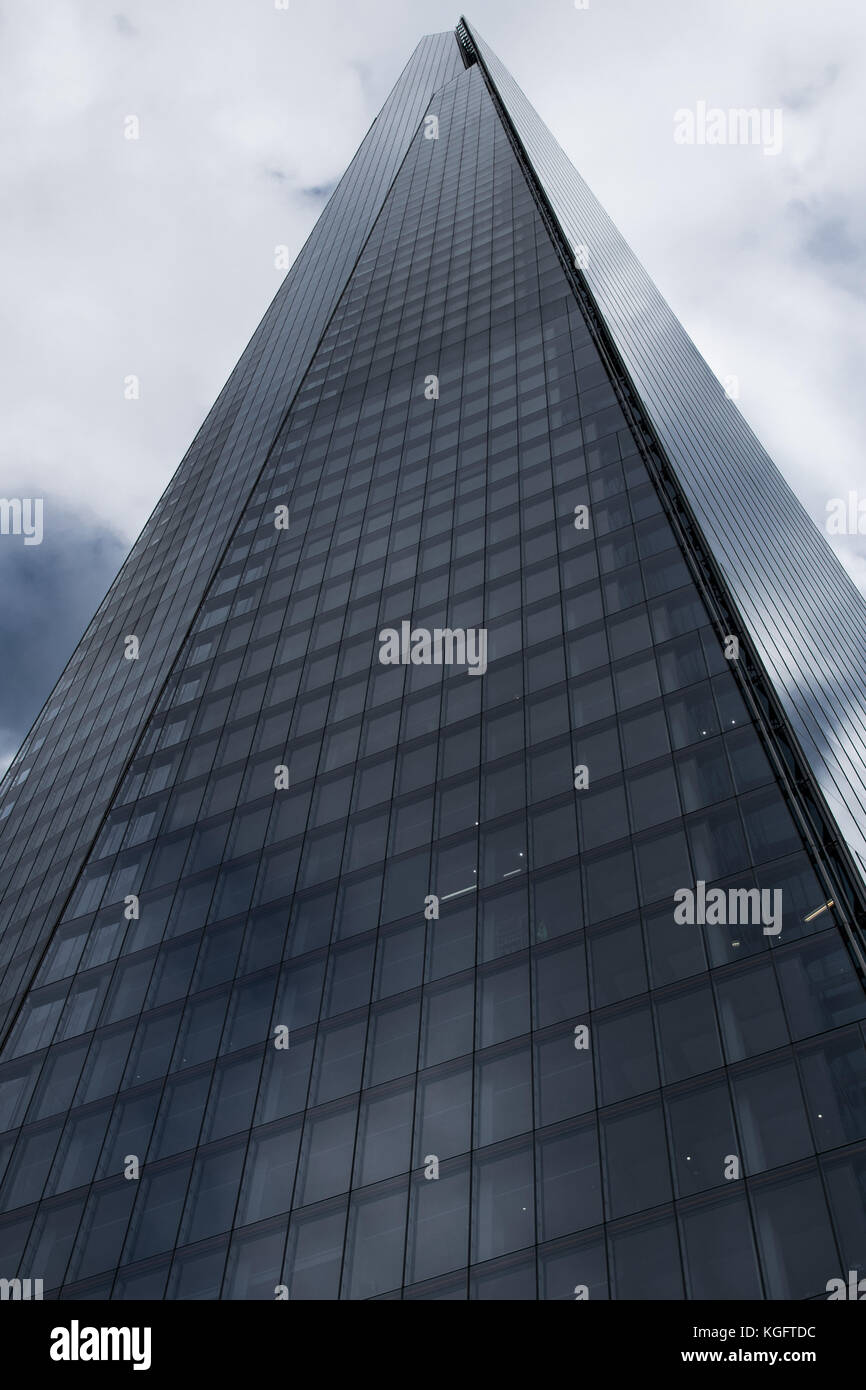 White gray shard hi-res stock photography and images - Alamy