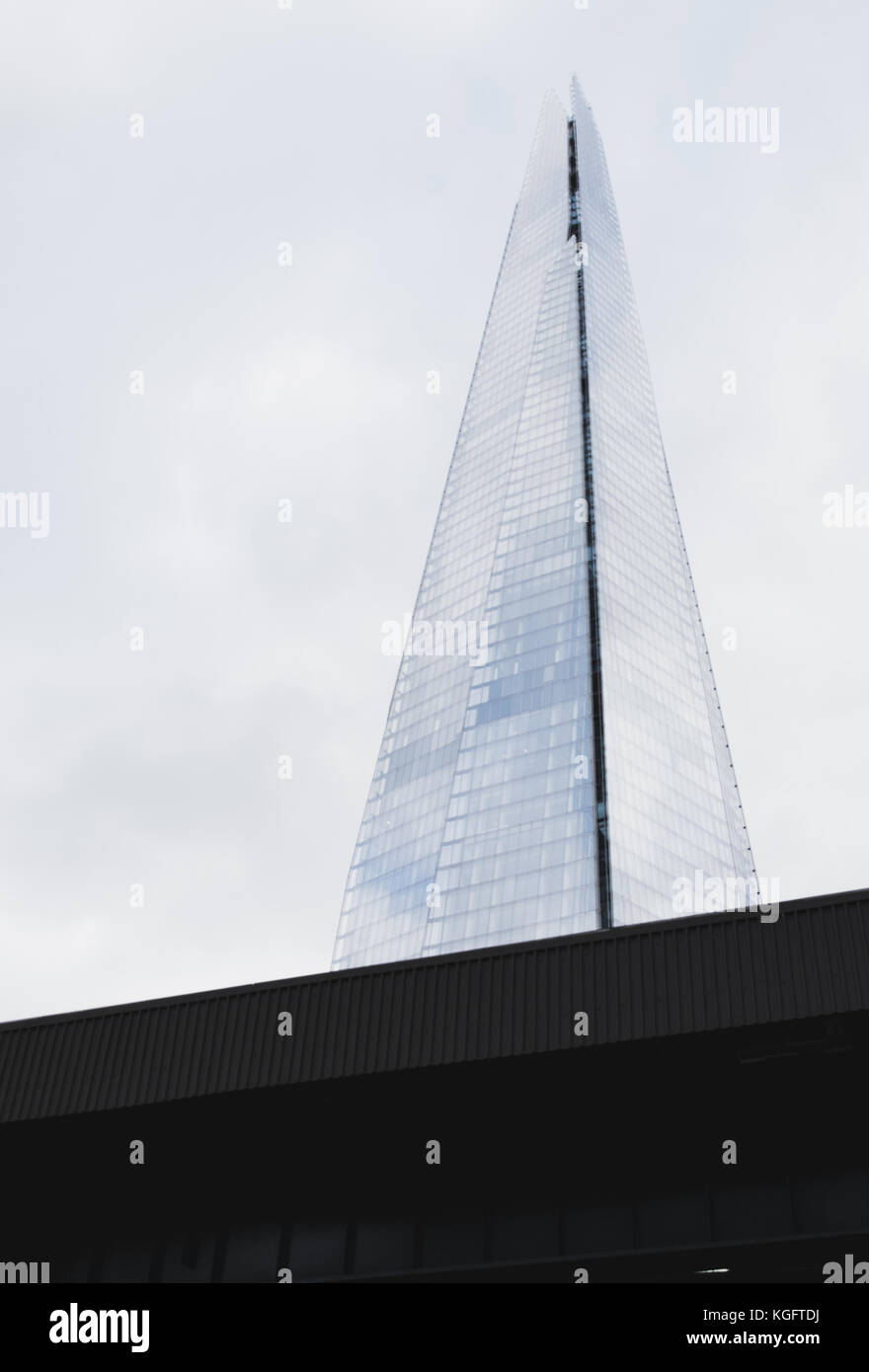 White gray shard hi-res stock photography and images - Alamy