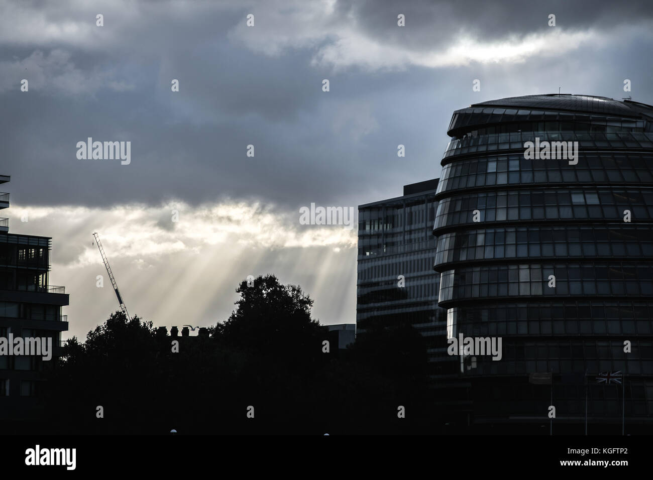 London city light beams hi-res stock photography and images - Alamy