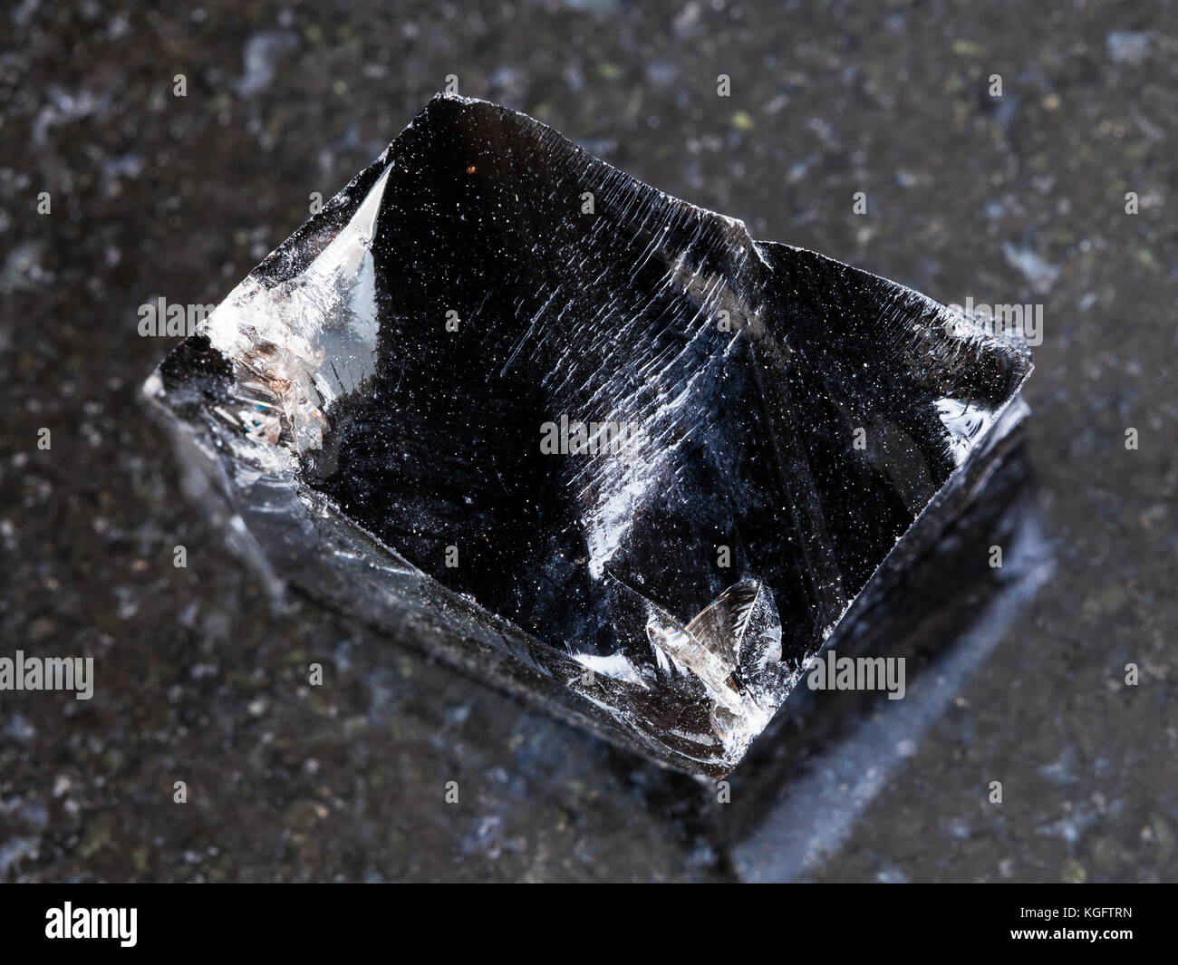 Raw obsidian hi-res stock photography and images - Alamy
