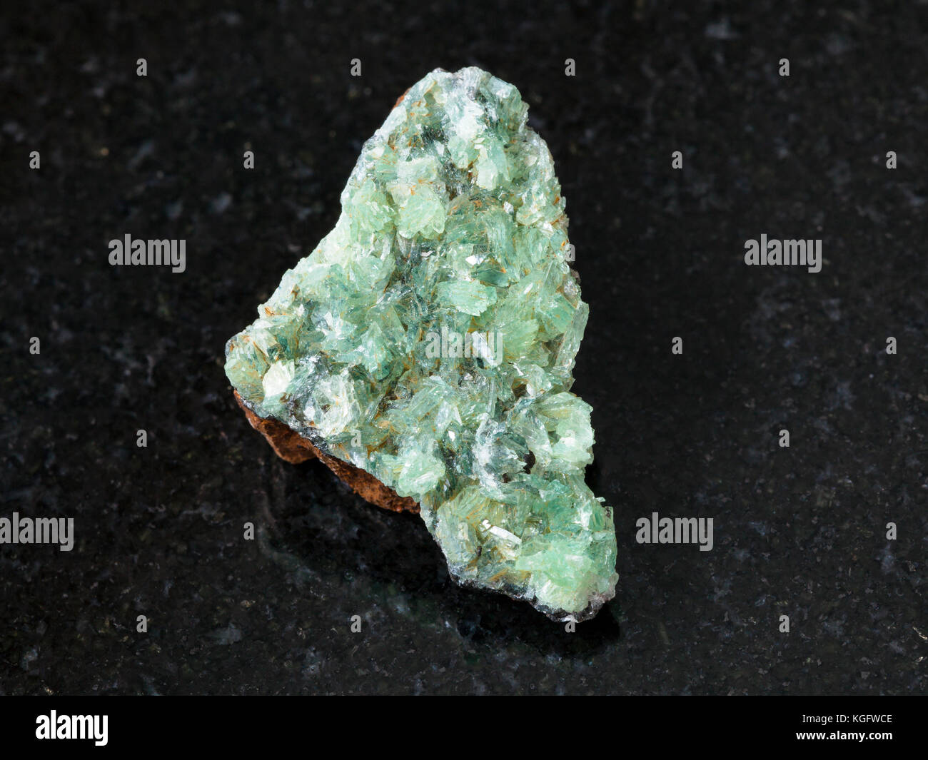 Rough crystals hi-res stock photography and images - Alamy