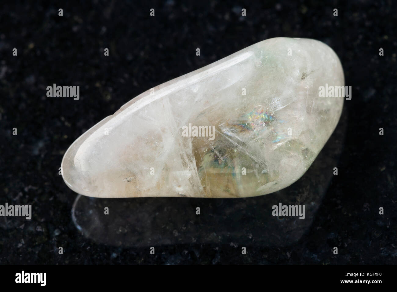 Green translucent stone hi-res stock photography and images - Alamy
