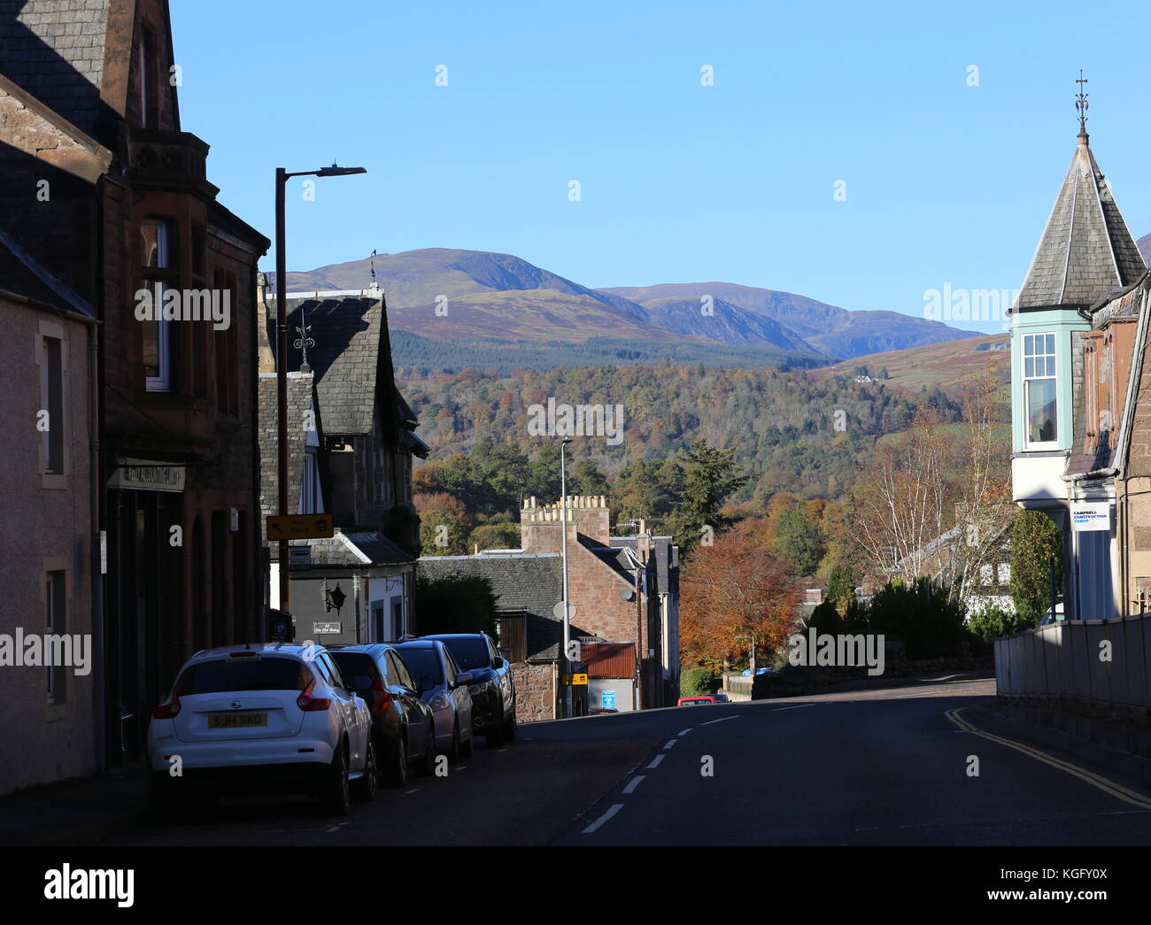 Crieff scotland street hi-res stock photography and images - Alamy