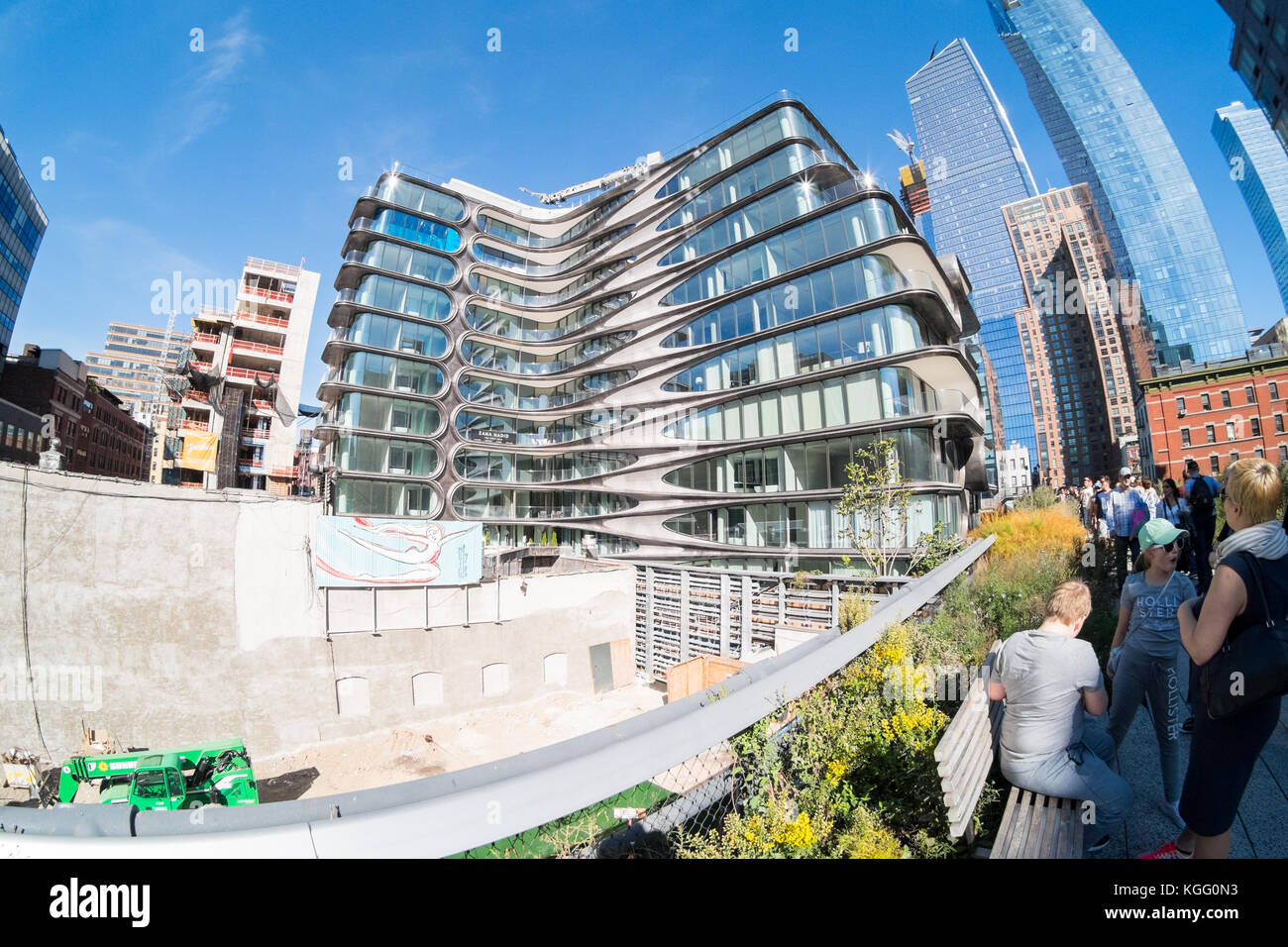 Zaha Hadid designed condo apartments, The High Line, Chelsea, New York ...