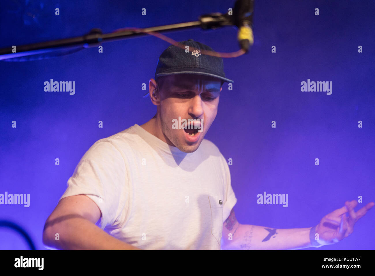 Birdy stage hi-res stock photography and images - Alamy