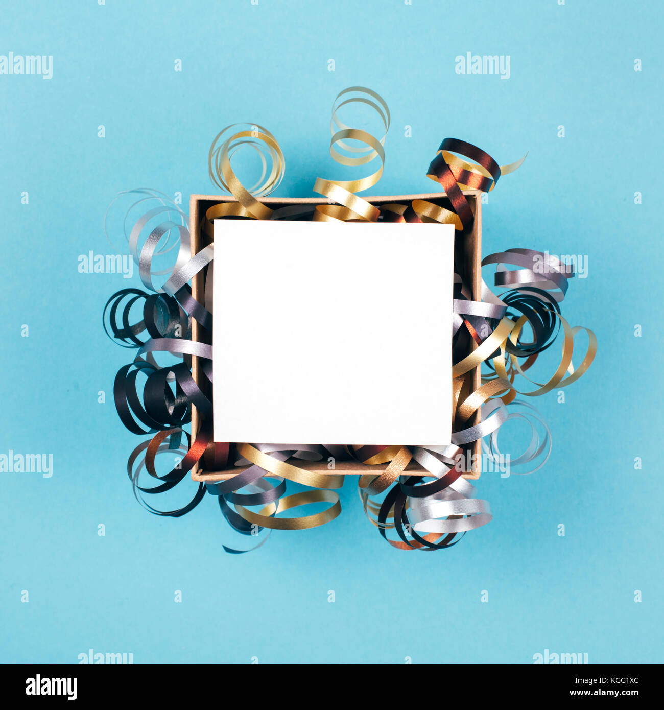 Opened box with clean card Stock Photo - Alamy