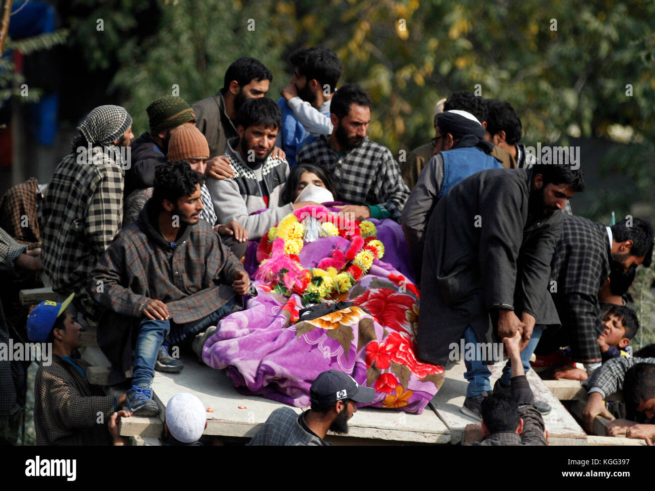 India. 06th Nov, 2017. (EDITORS NOTE: Image depicts death) Thousands ...