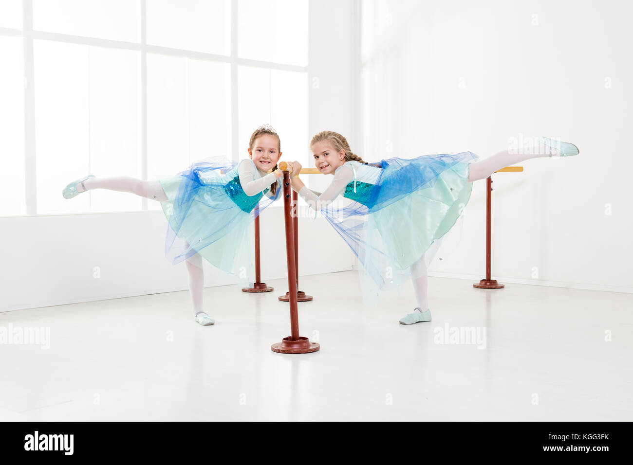 Dancer posing barre in studio hi-res stock photography and images - Alamy