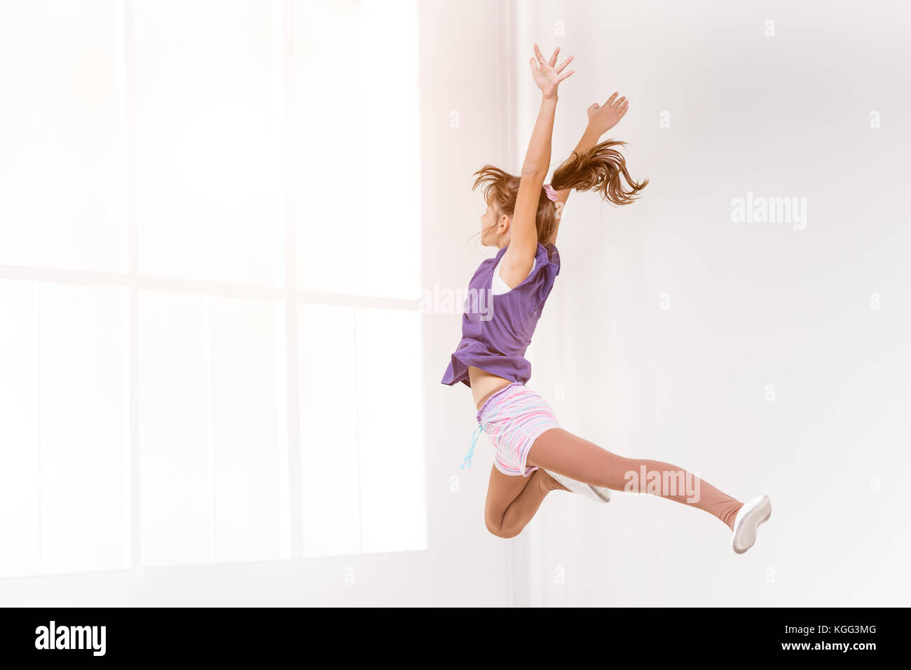 Kids dance studio hi-res stock photography and images - Alamy