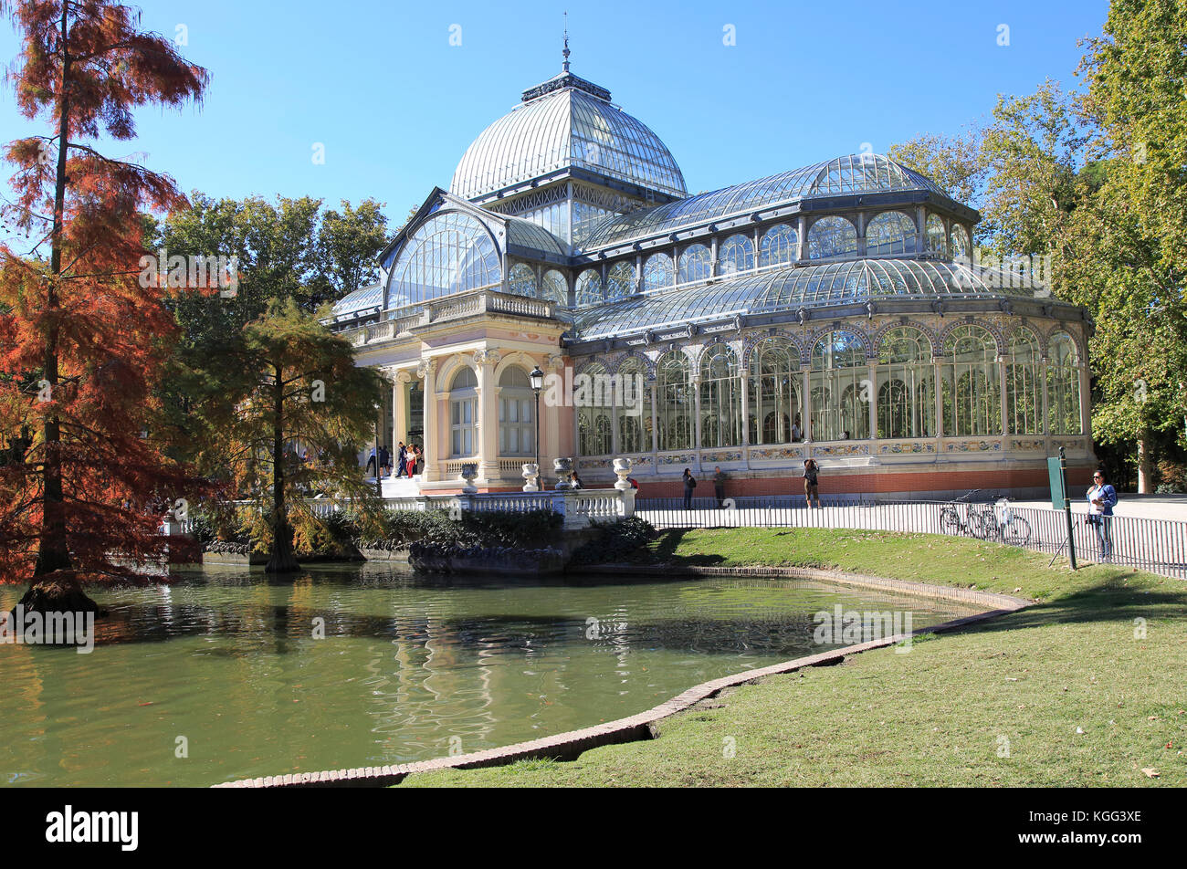 Palacio de Cristal, Crystal Palace built 1887 in El Retiro park, Madrid ...