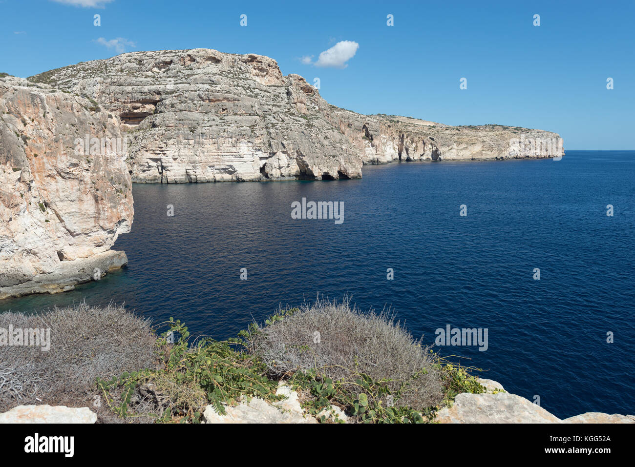 Maltese coast hi-res stock photography and images - Alamy