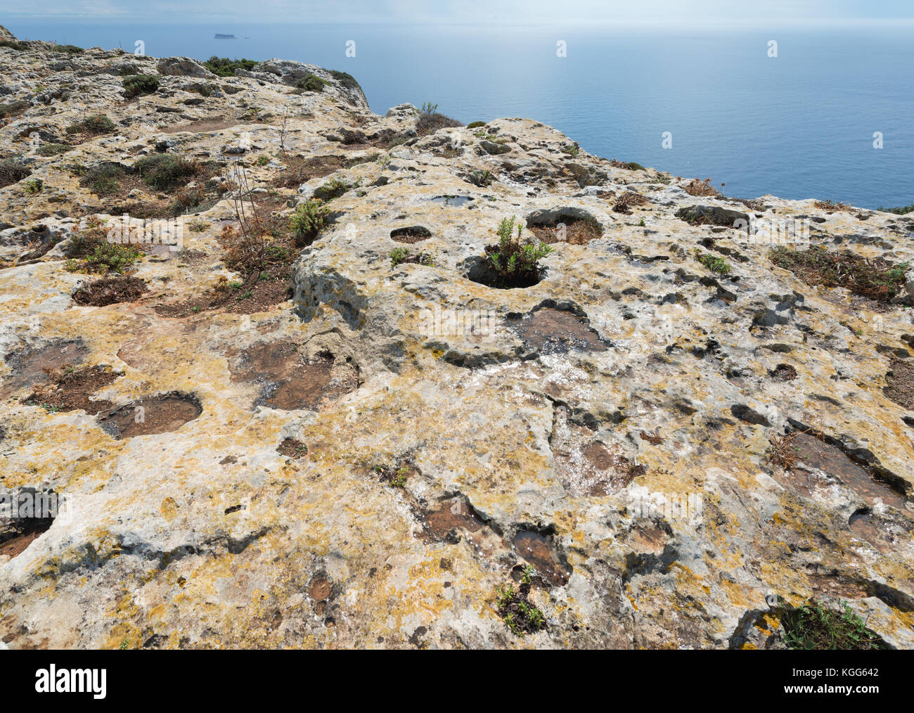 Edge of limestone plateau in Malta Stock Photo - Alamy