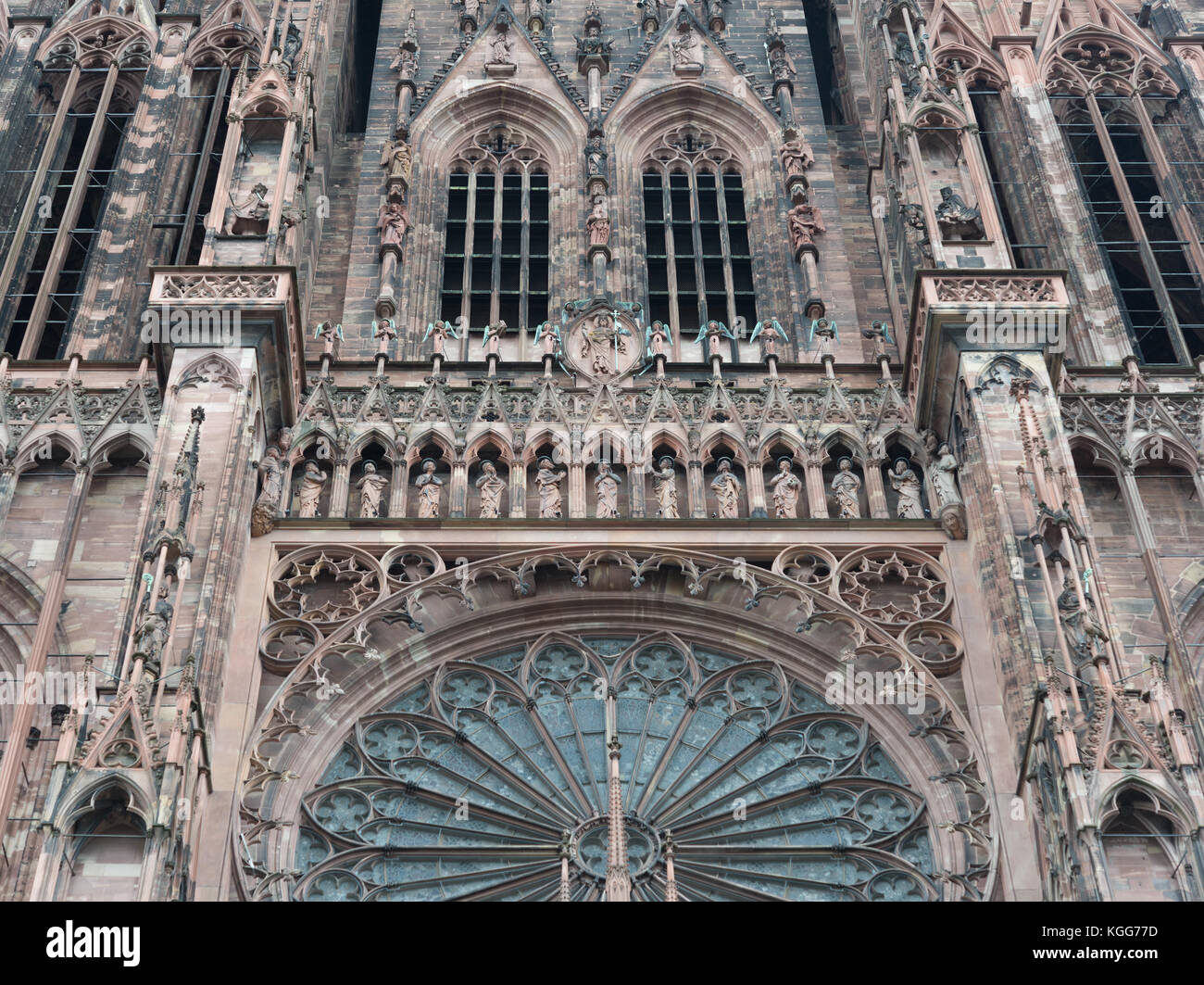 A part of the facade of the Strasbourg Cathedral Stock Photo - Alamy