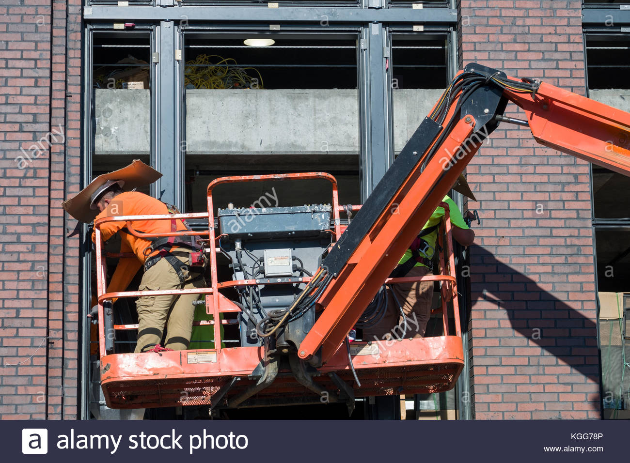 Working Hydraulic Lift High Resolution Stock Photography and Images - Alamy