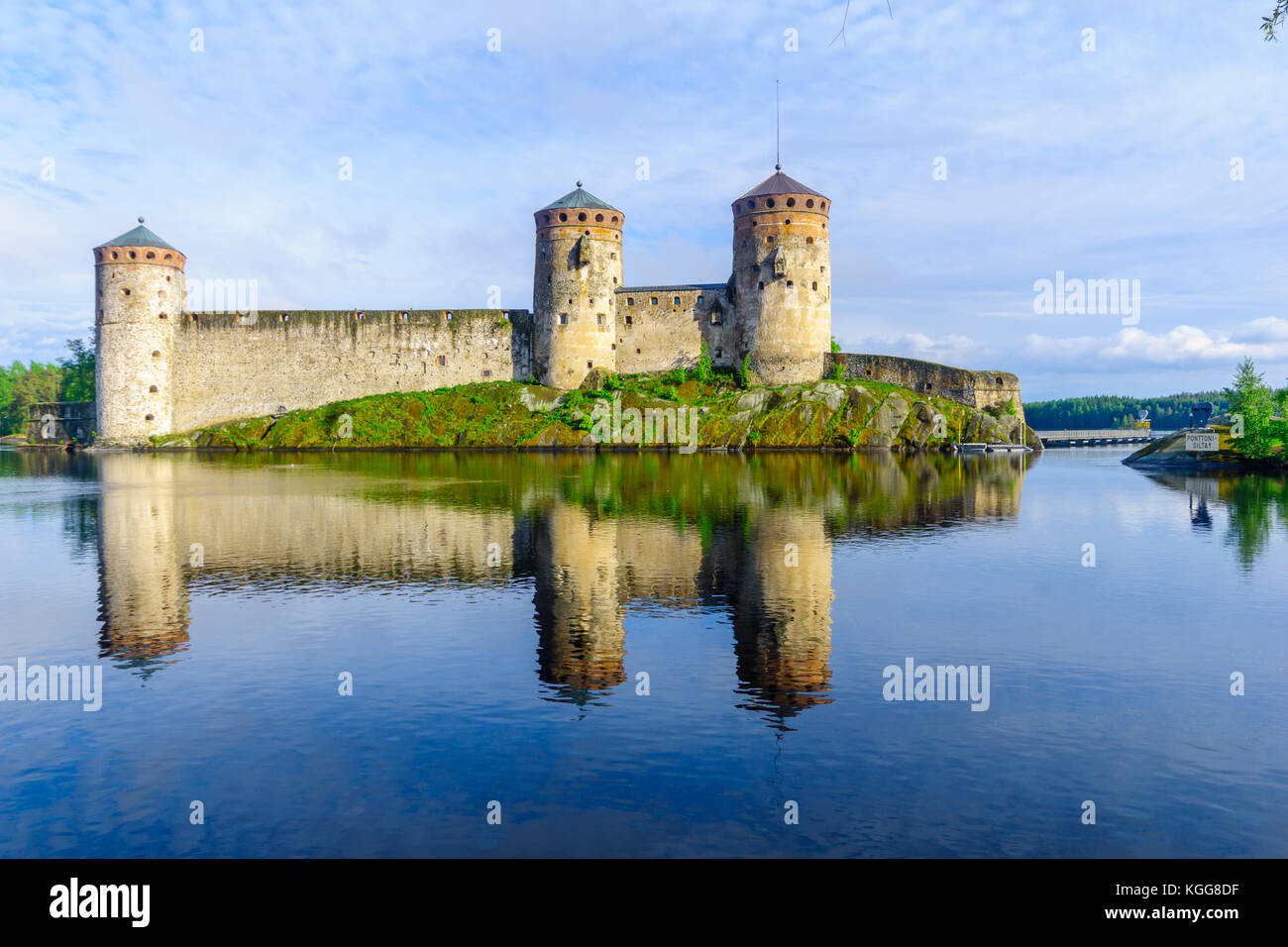 Olavinlinna castle water castle savonlinna hi-res stock photography and ...