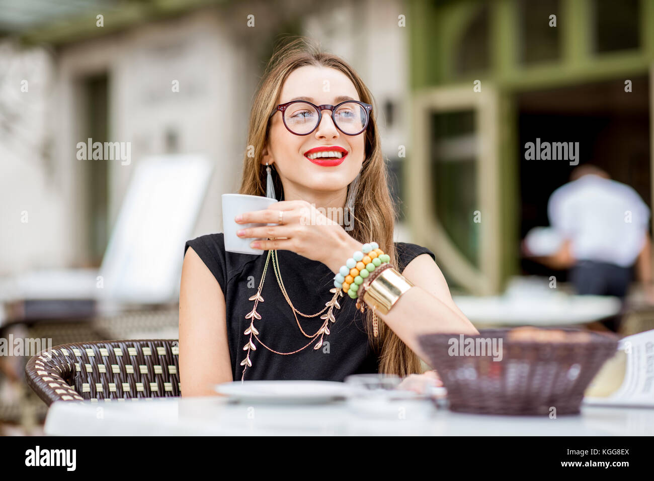 Pretty paris cafe hi-res stock photography and images - Alamy