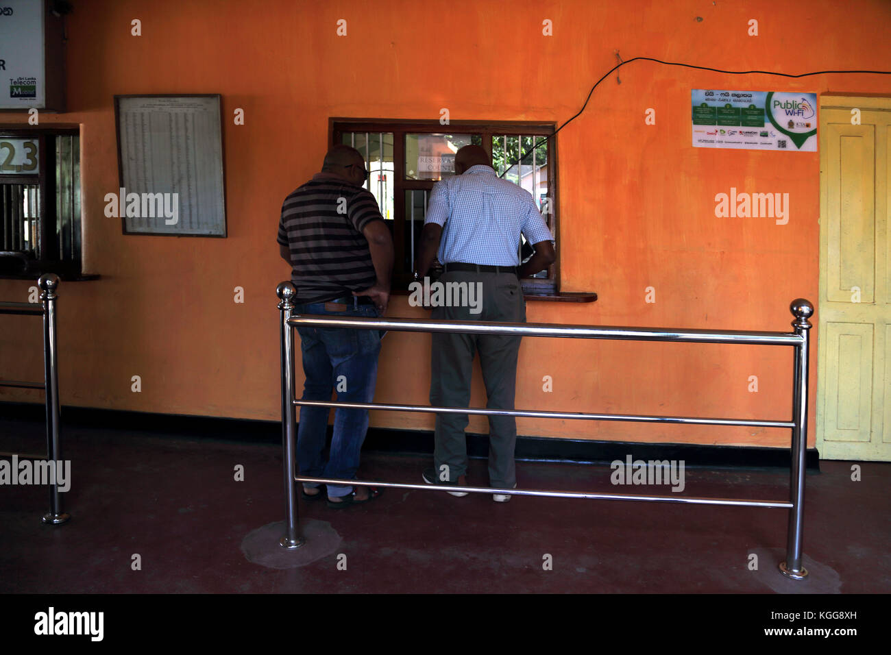 Peradeniya Junction Station Kandy Central Province Sri Lanka Men buying ...