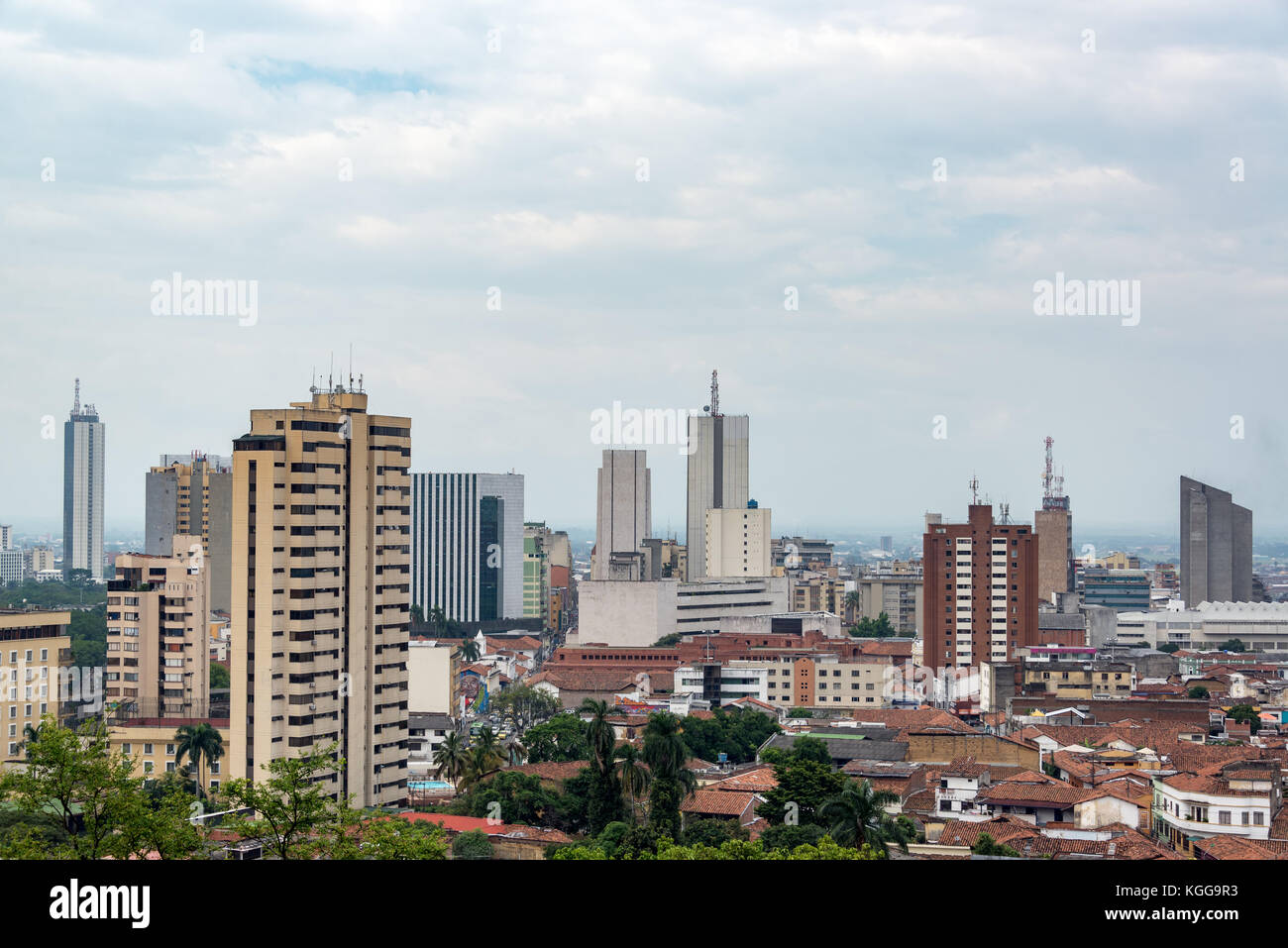 Cityscape view of Cali, Colombia Stock Photo - Alamy