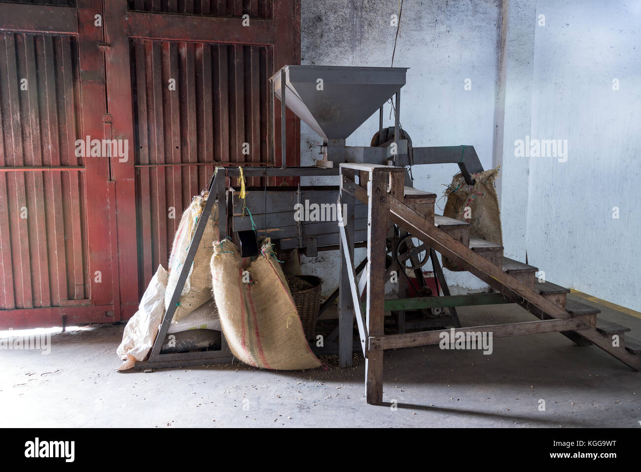 Coffee processing colombia hi-res stock photography and images - Alamy
