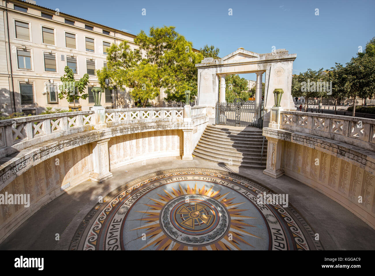 Nimes old city hi-res stock photography and images - Alamy