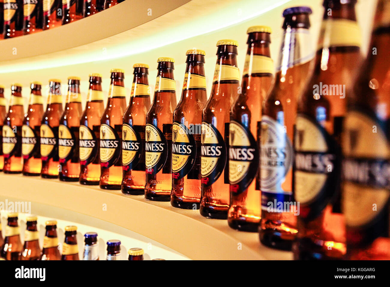 Guinness brewery logo hi-res stock photography and images - Alamy