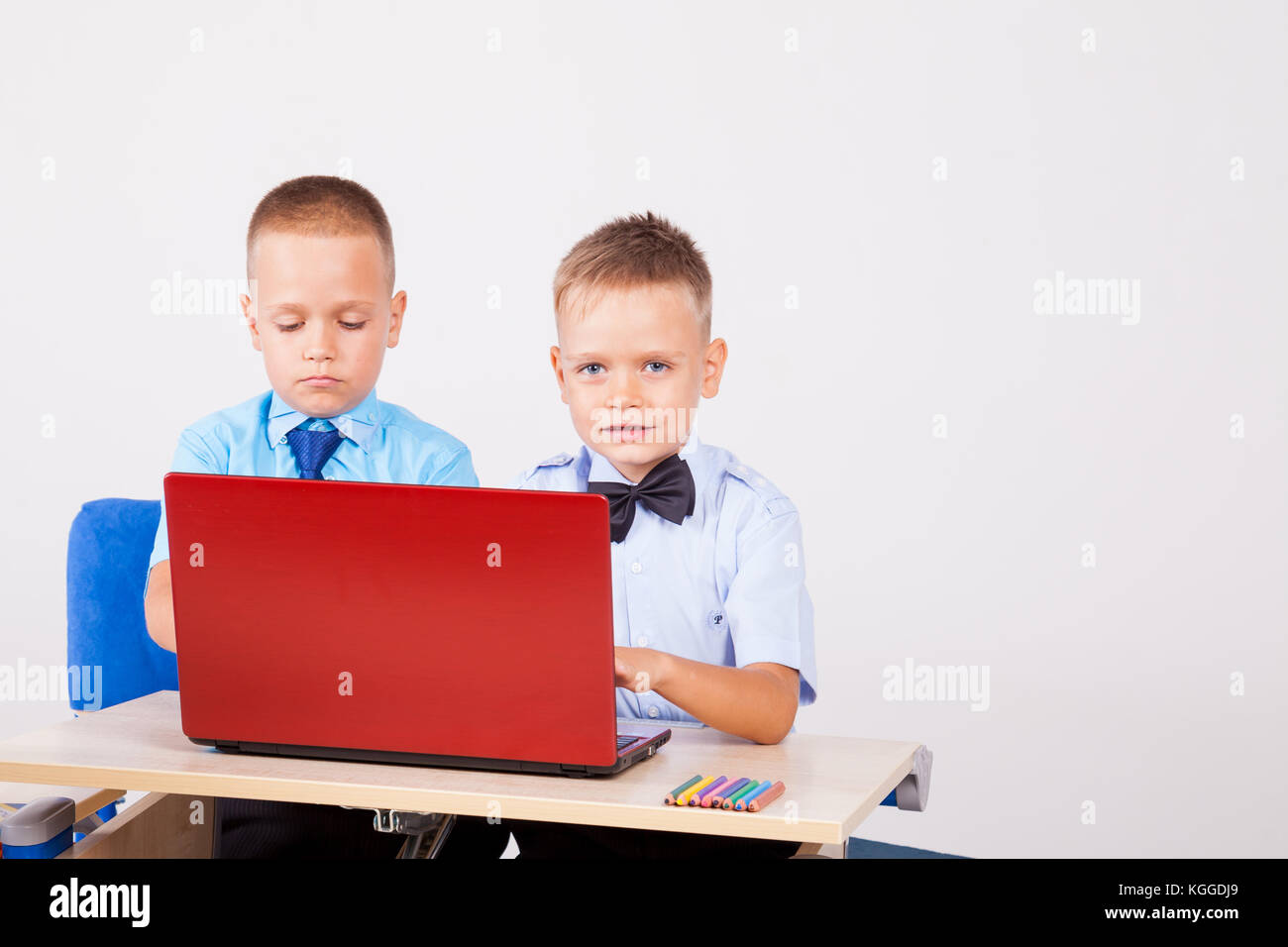 Cartoon indoors desk computer hi-res stock photography and images - Alamy