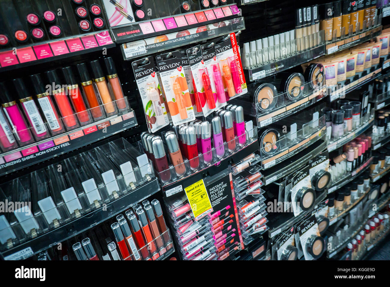 Revlon cosmetics hi-res stock photography and images - Alamy