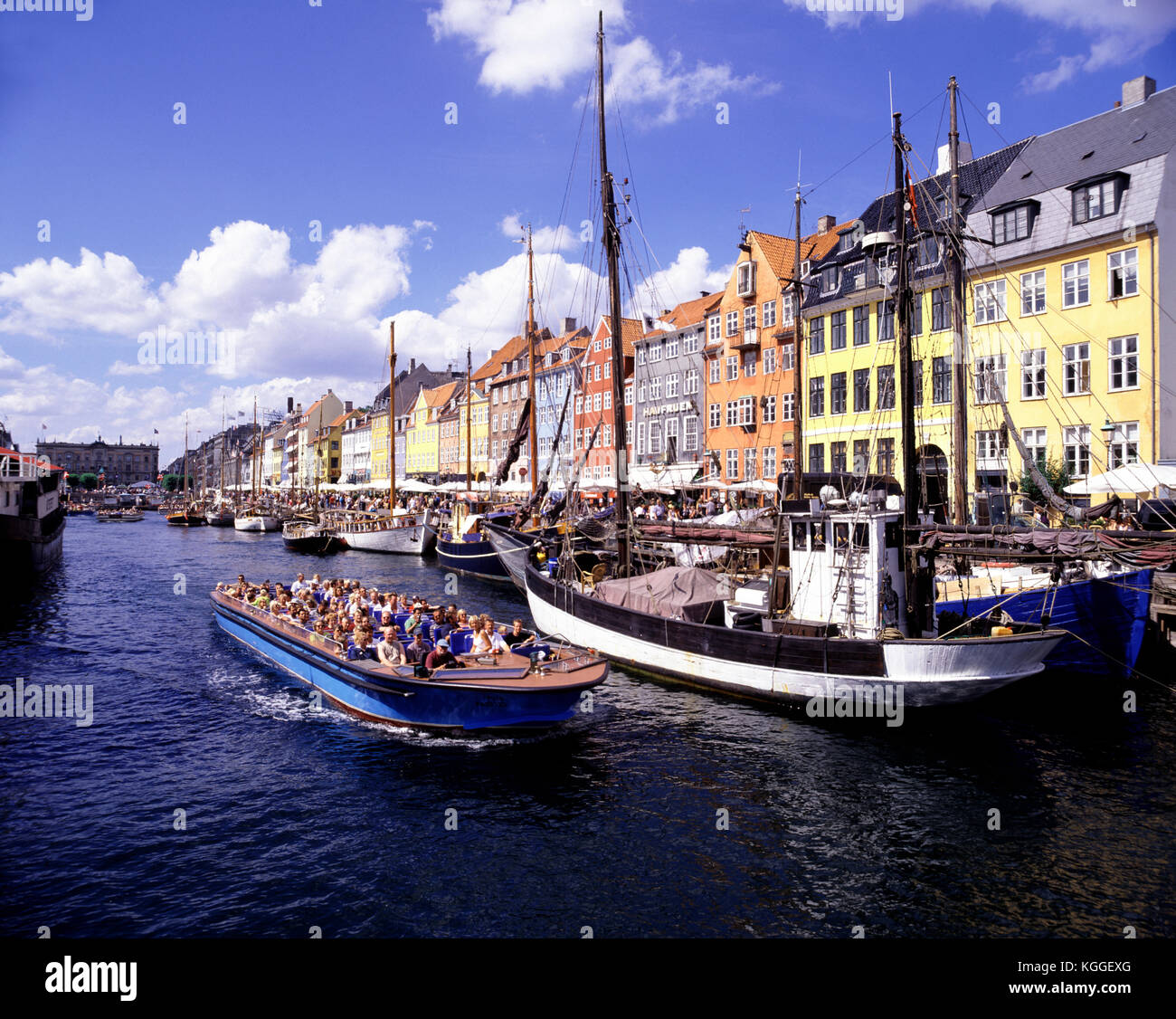 Tourist/Pleasure boat on the Nyhavn Canal, Copenhagen, Denmark ...